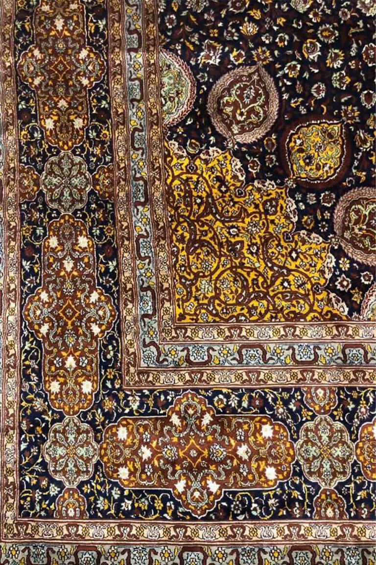 Kashmir Silk Carpets and Rugs in Delhi, India | Fine Handmade Rugs Near Me